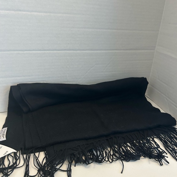 Amicale Cashmere | Accessories | Amicale 0 Cashmere Black Scarf New ...